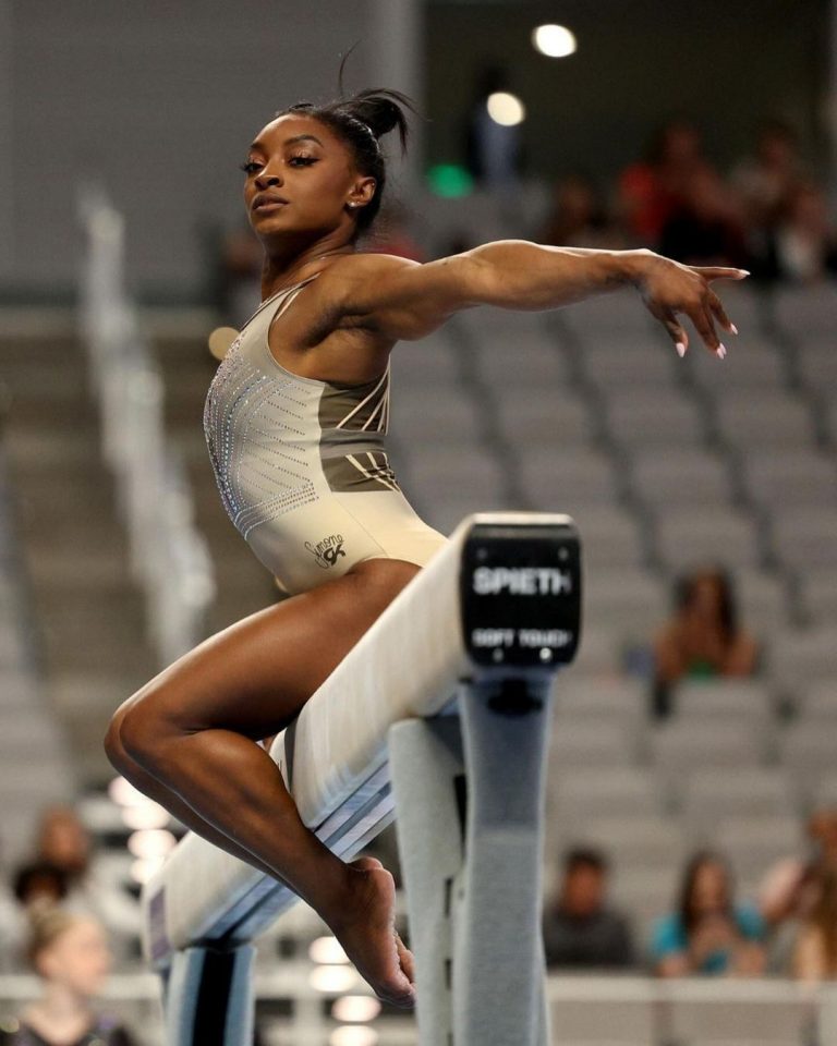 Simone Biles renace en los Olímpicos: ganó otra medalla de oro