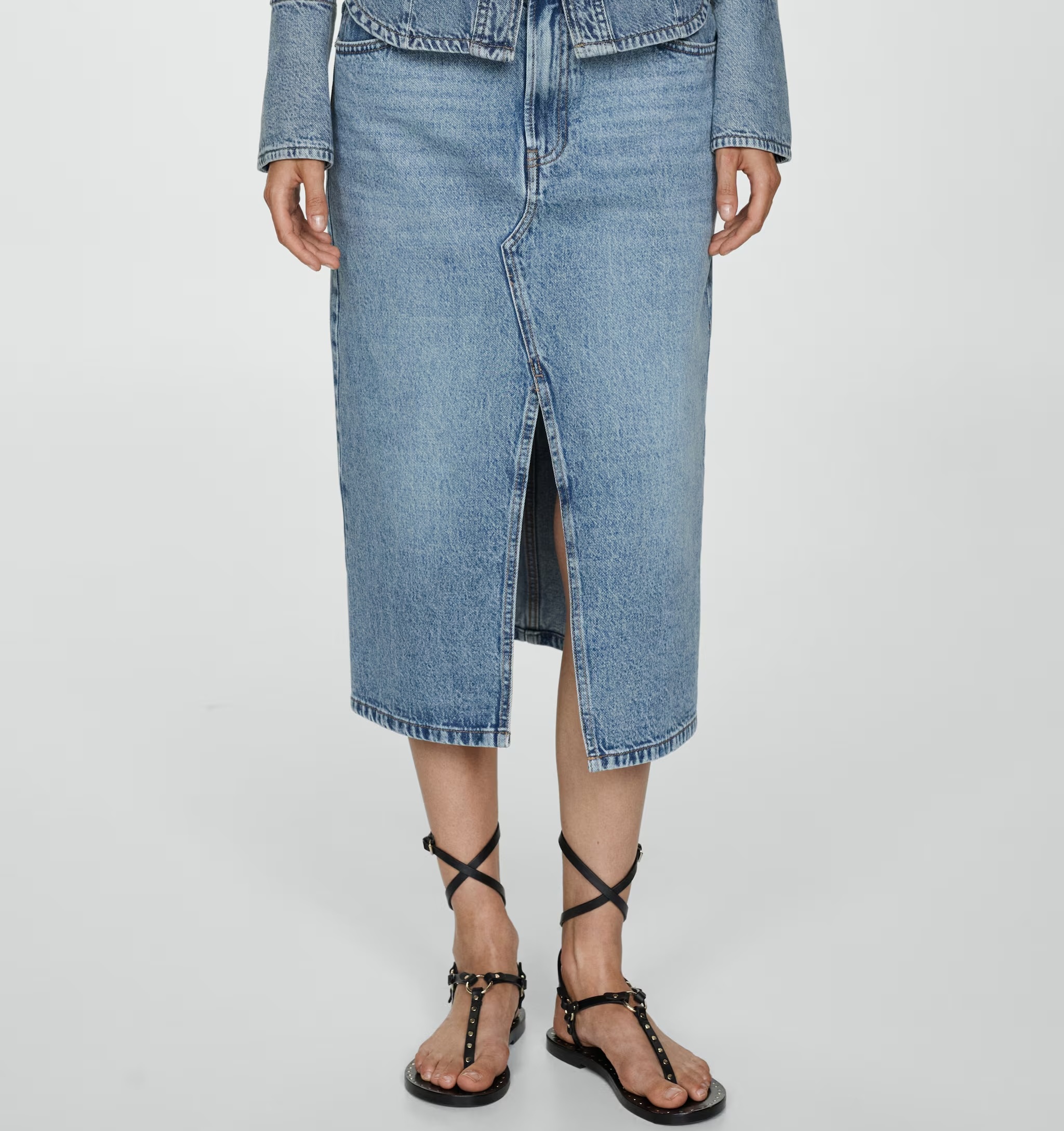 Falda midi de mezclilla: cómo lucirla