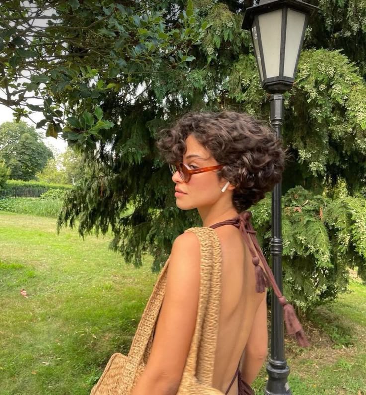 Bixie curly: el corte más versátil para rizos