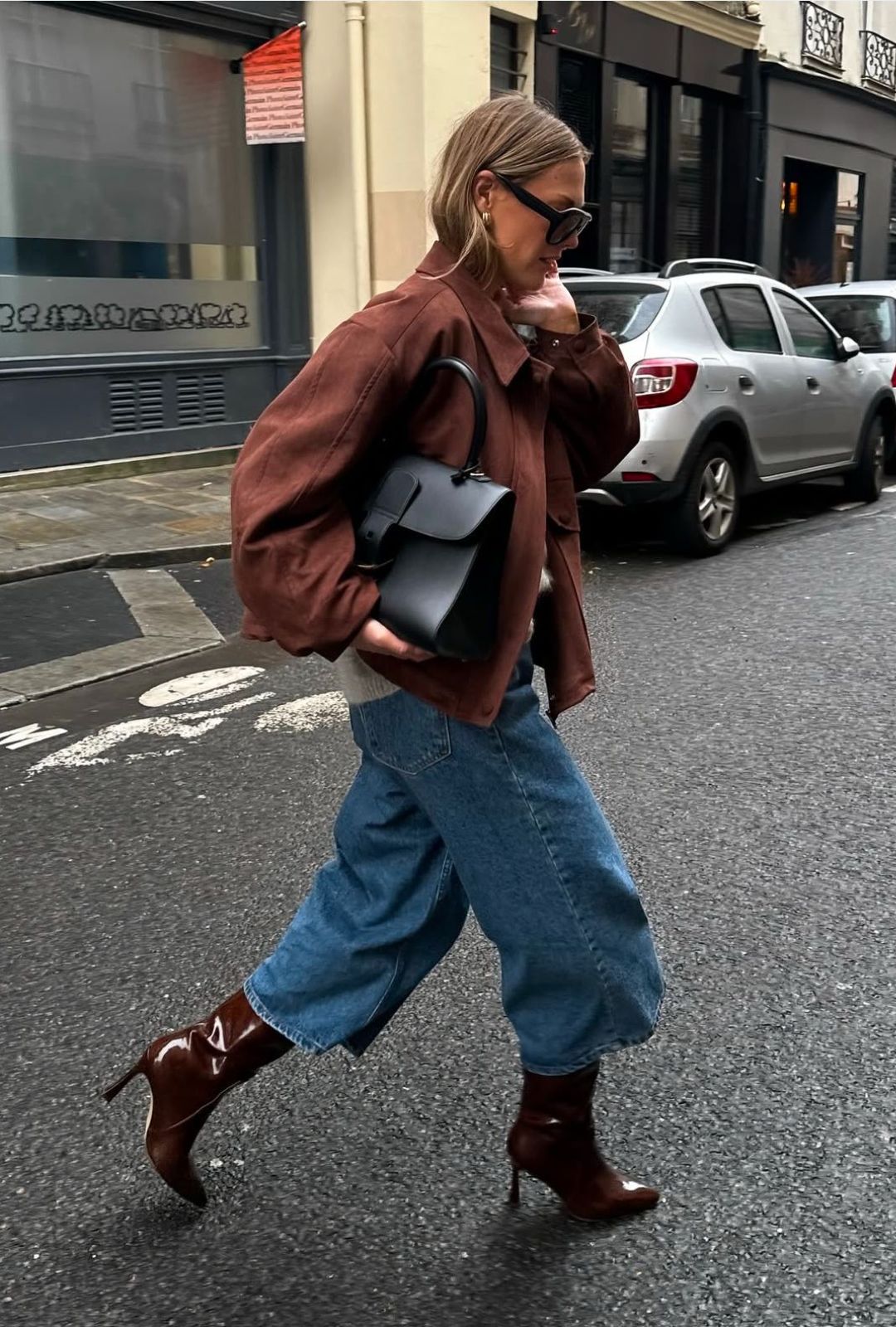 Cómo combinar botines con jeans este otoño 2025