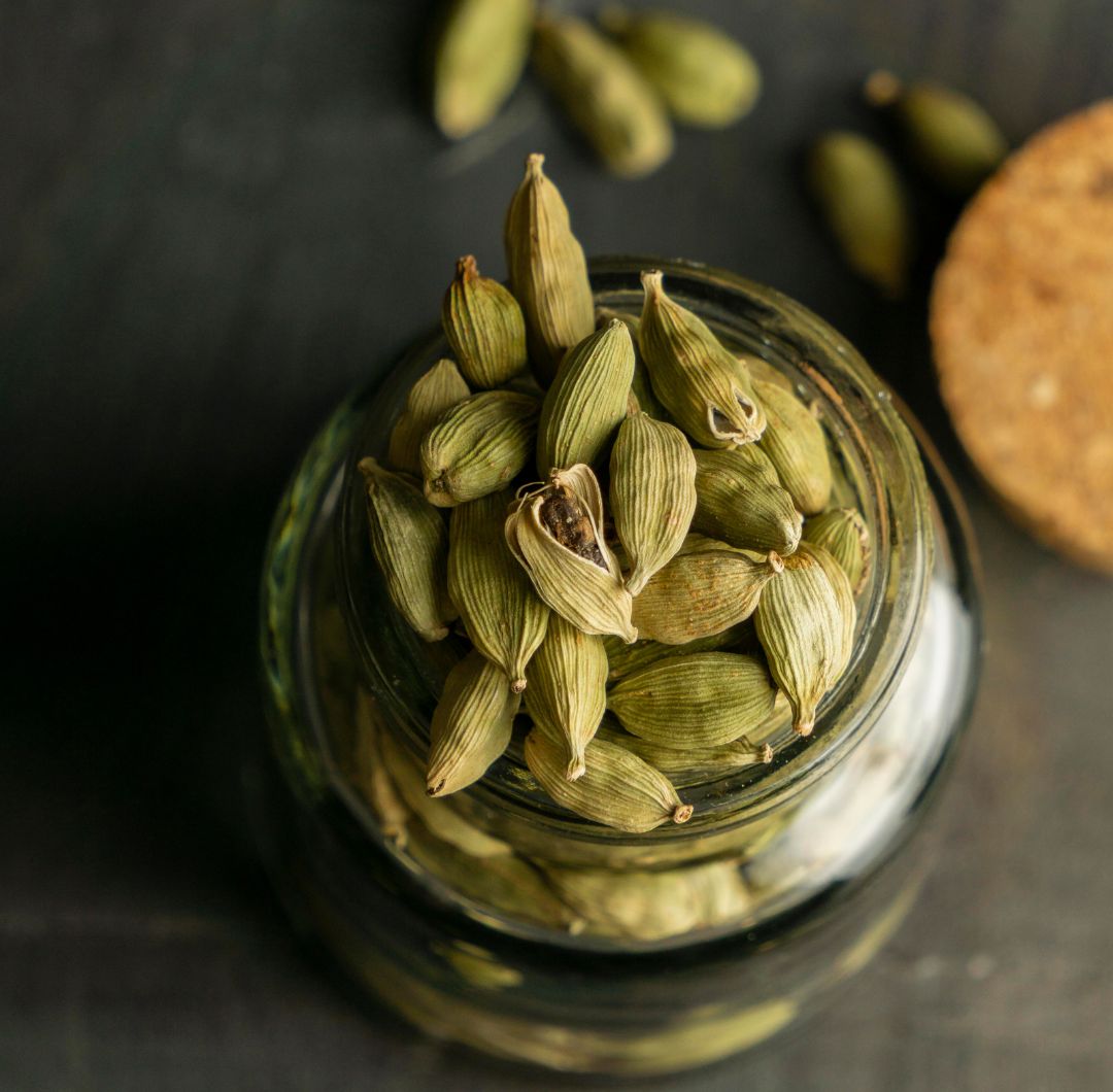 Cardamomo: para qué sirve y cómo usarlo en el día a día