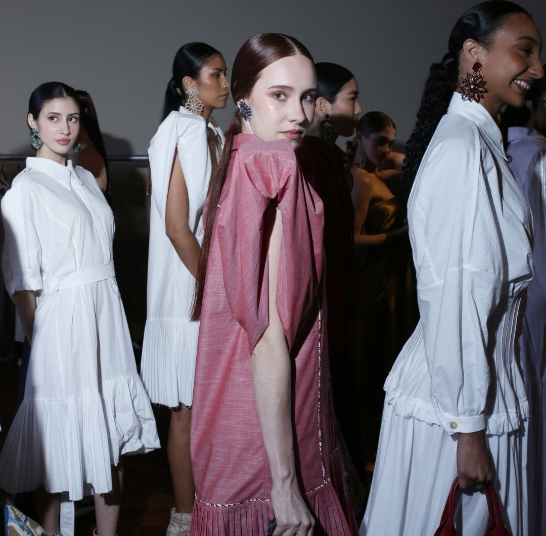 Moda desde Perú: materiales tradicionales y enfoques modernos