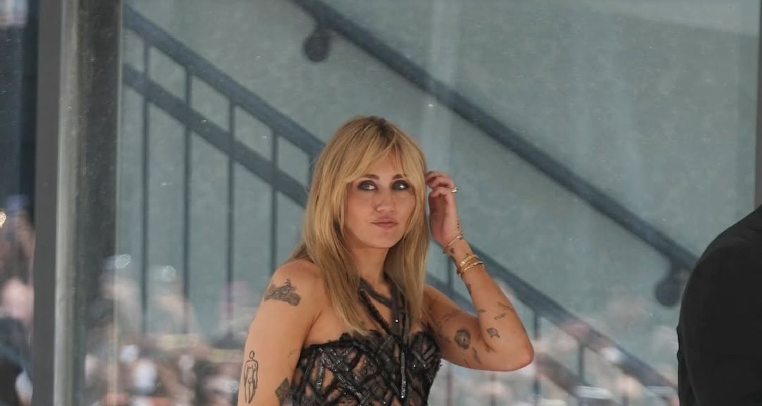 Miley Cyrus recibió su estrella en el Paseo de la Fama